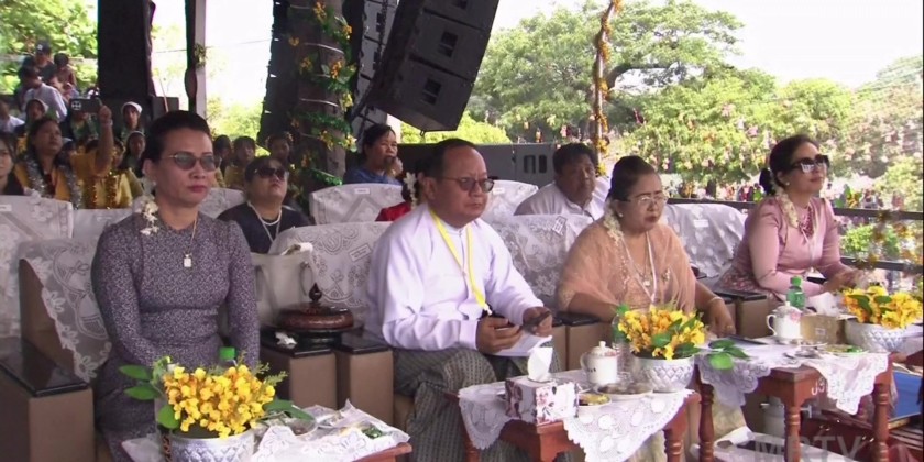 Thingyan Akya Day in Mandalay : MDY City Maha Thingyan Pavilion packed ...