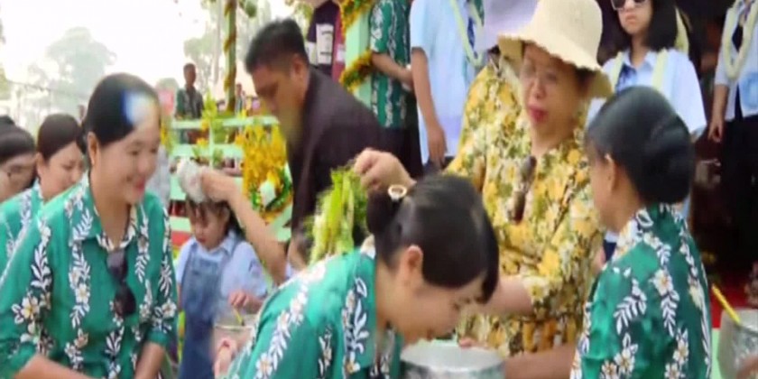 Thingyan in PyinOoLwin: Visiting around the water pandals in PyinOoLwin ...