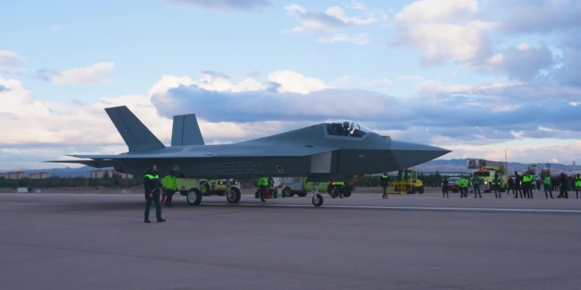 Turkiye first 5th generation fighter jet is on air | Myanmar ...