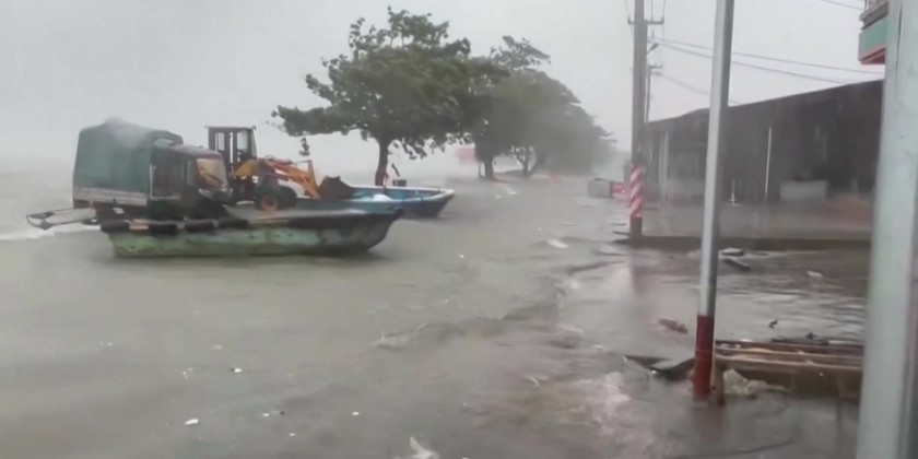 Typhoon Matmo lashes southern China with strong winds and heavy rain ...