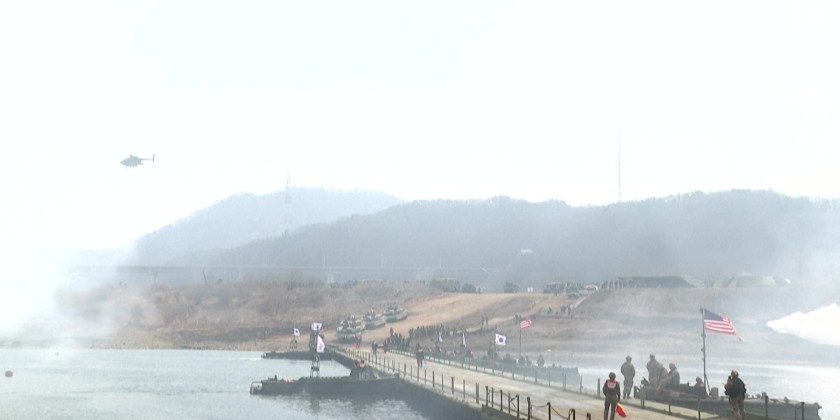 US and S.Korean armies conduct joint wet gap crossing exercise ...