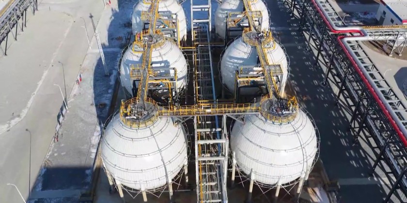 World’s largest integrated green hydrogen-ammonia-methanol project ...