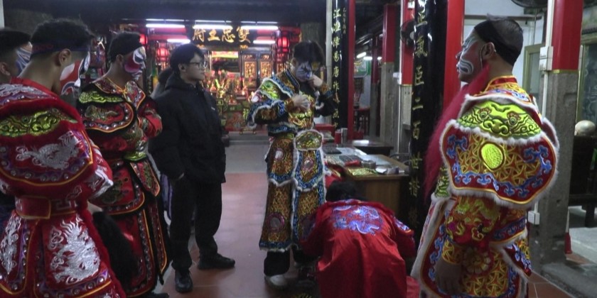 Traditional Yingge Dance Captivates Audience in Southern China ...