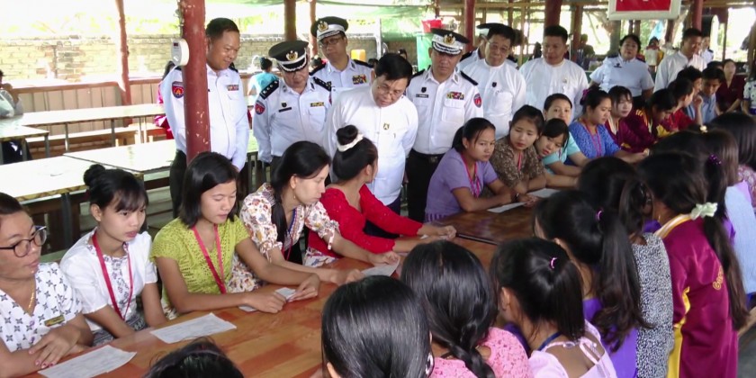 Immigration and Population: e-ID process, meeting with temporary ...