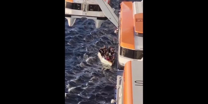 Cruise ship rescues migrants off Florida coast | Myanmar International TV