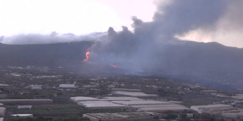 Volcanic lava pours into Atlantic Ocean | Myanmar International TV