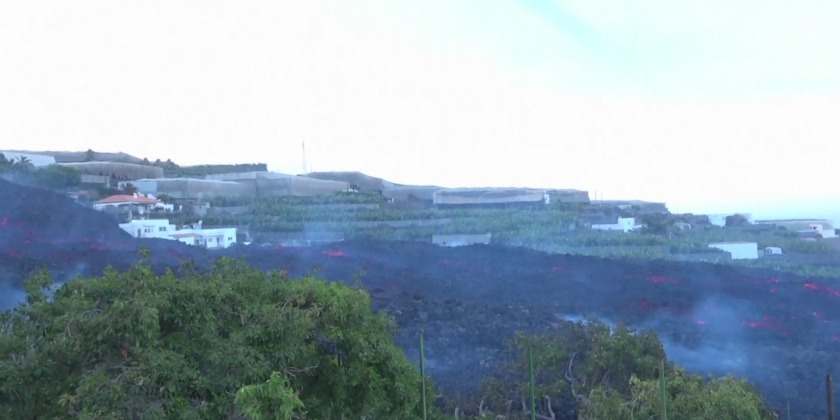 Volcanic lava pours into Atlantic Ocean | Myanmar International TV