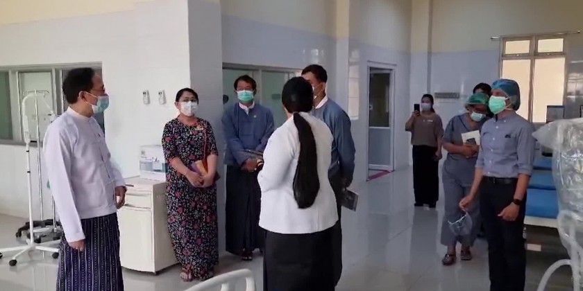 Inspection Tour: Union Minister Inspected Sub Office Of FDA In ...