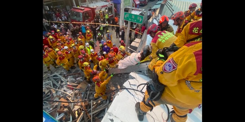 People rescued in town hit by earthquake | Myanmar International TV
