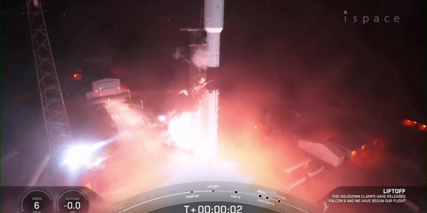 SpaceX launches first private lander on Moon | Myanmar International TV